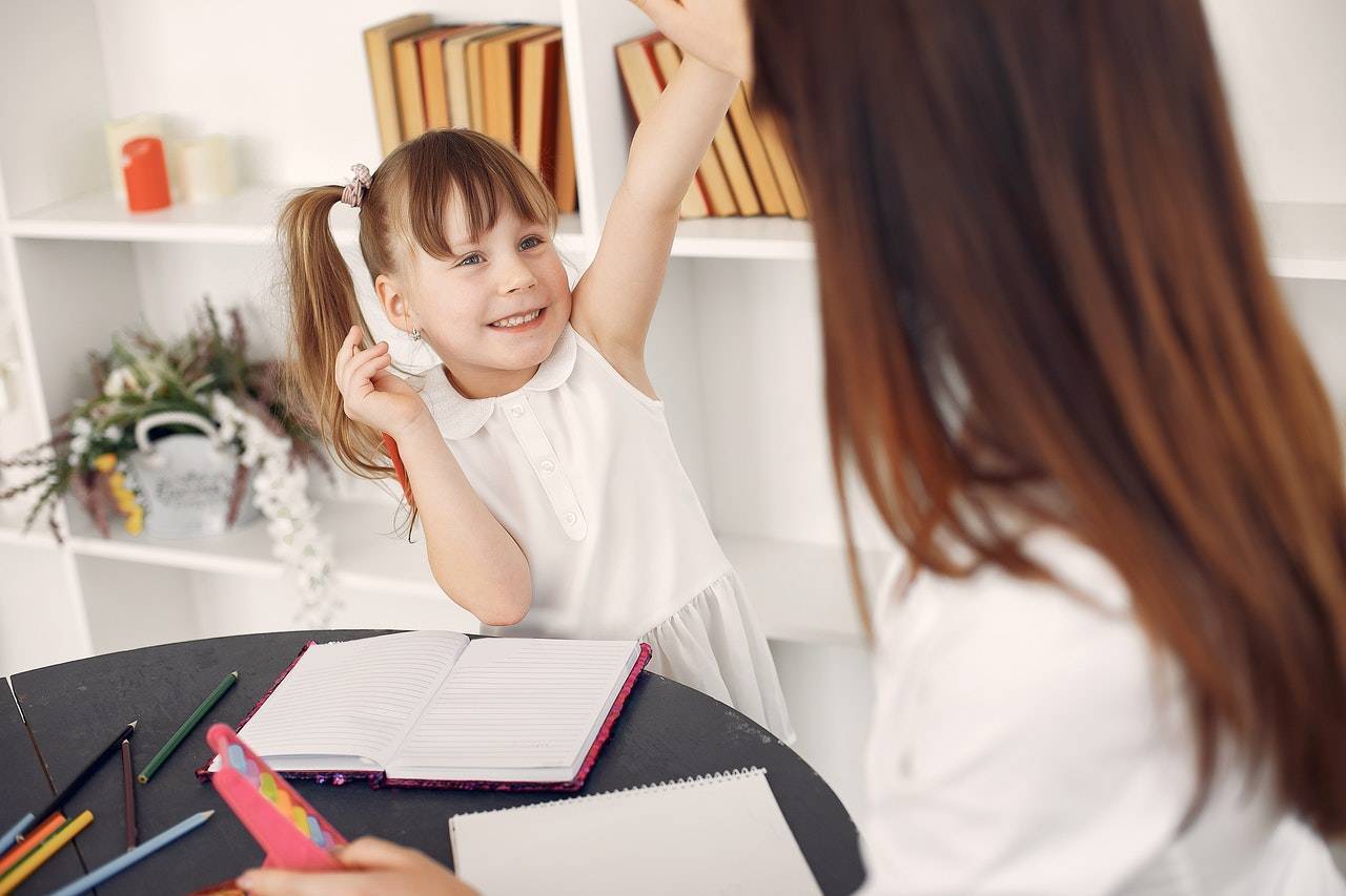 Mom-Teaching-Child | Kids World Fun Blog Mom-Teaching-Child | Kids World Fun Blog